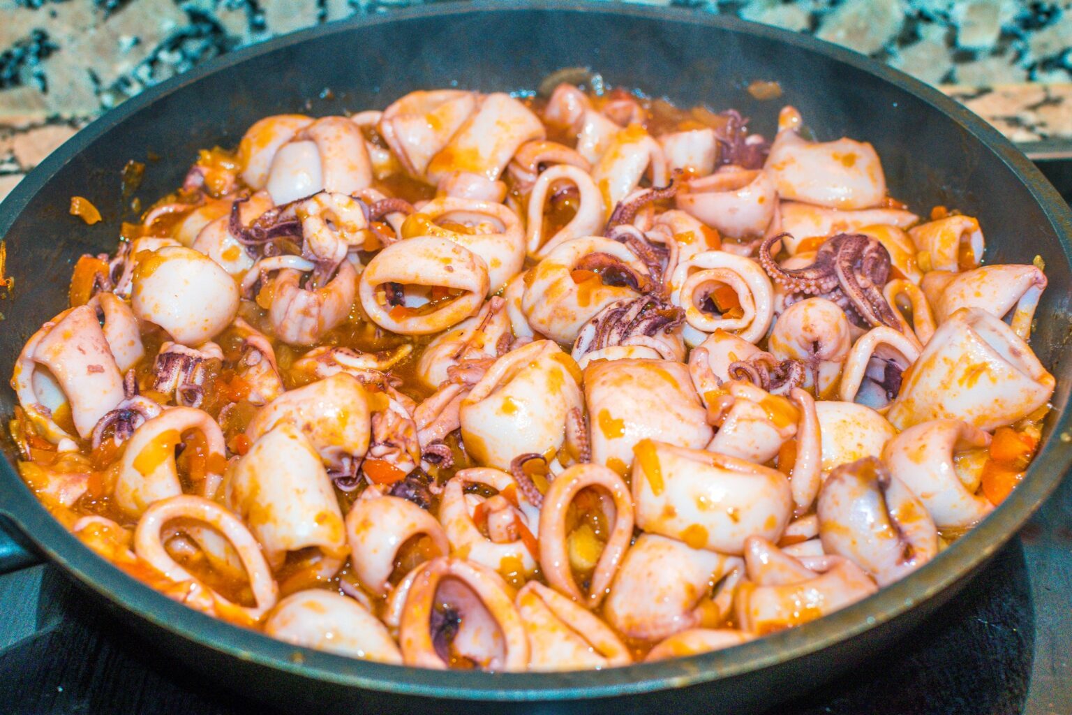 Calamares con fabes - Gastronomía de Galicia